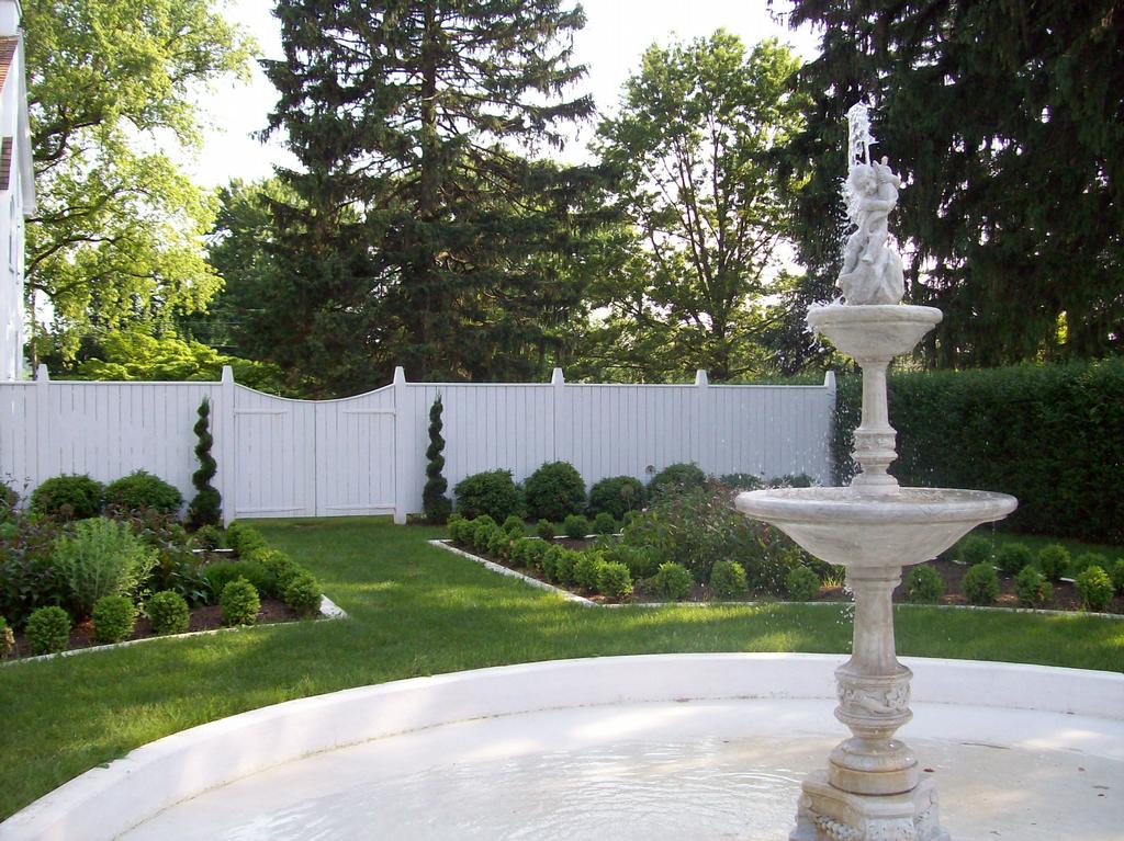White Chimneys Colonial Homestead - Gap PA 17527 | 717-442-1037