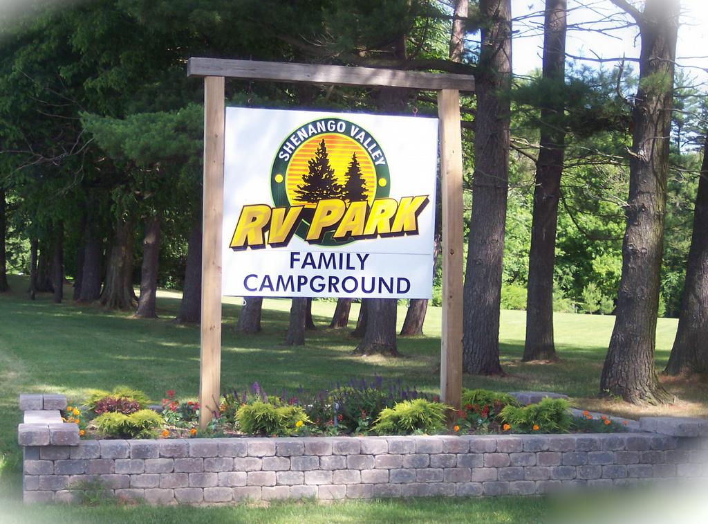 Shenango Valley RV Park - Transfer PA 16154 | 724-962-9800 | Camping