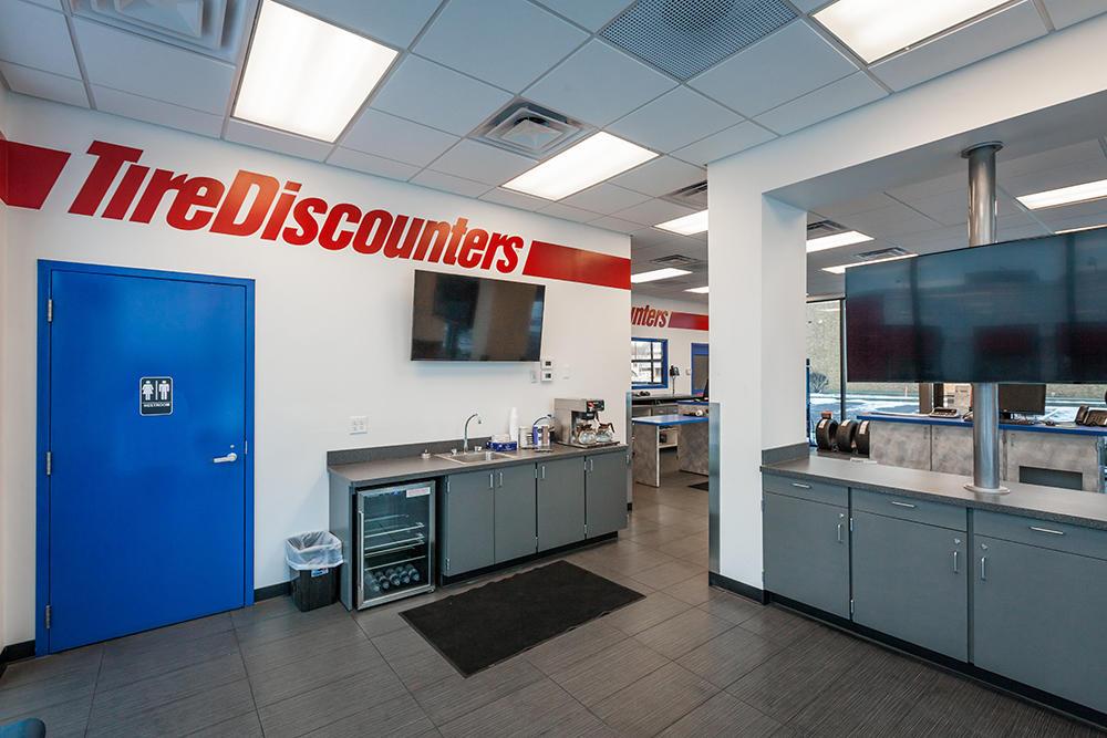 Tire Discounters - Cincinnati OH 45249 | 513-697-9400 | Auto Parts