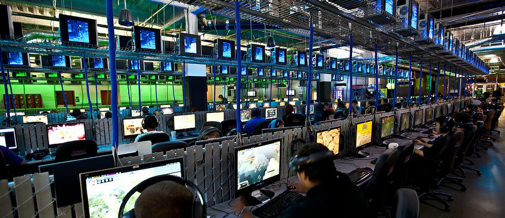 From Chaox : Video of what a REAL Lan Cafe should look like! : r ...