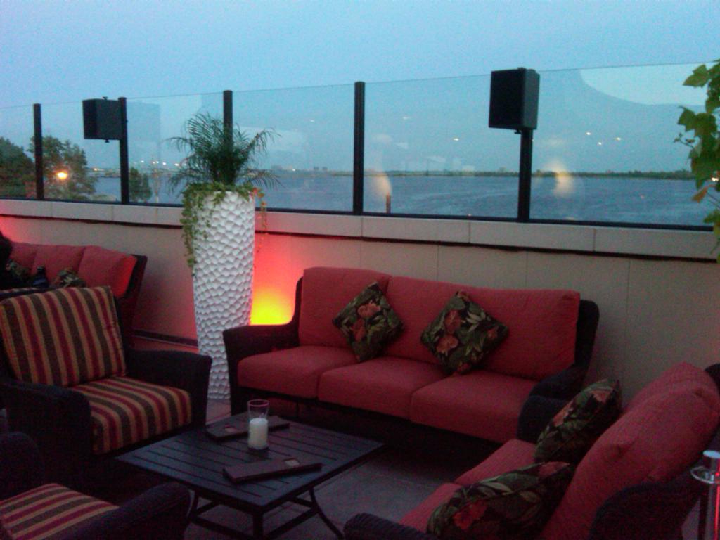 Vetro Restaurant & Lounge - Howard Beach NY 11414 | 718-843-8387