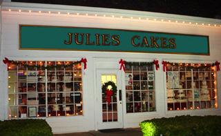 Houston Graduation Cakes from Julies Cakes in Missouri City, TX 77459