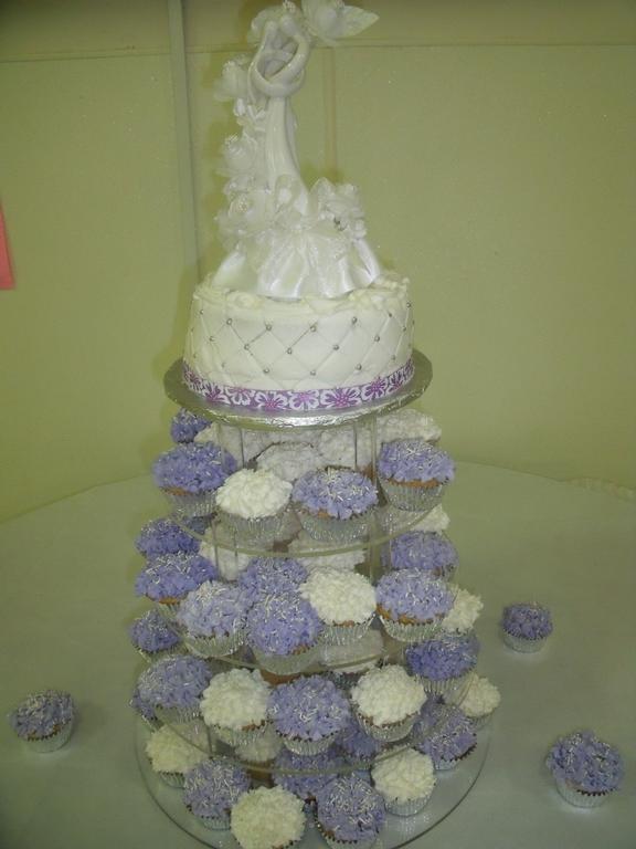 Delectable Delights By Debbie Cakes - Amherst OH 44001 | 440-988-4559