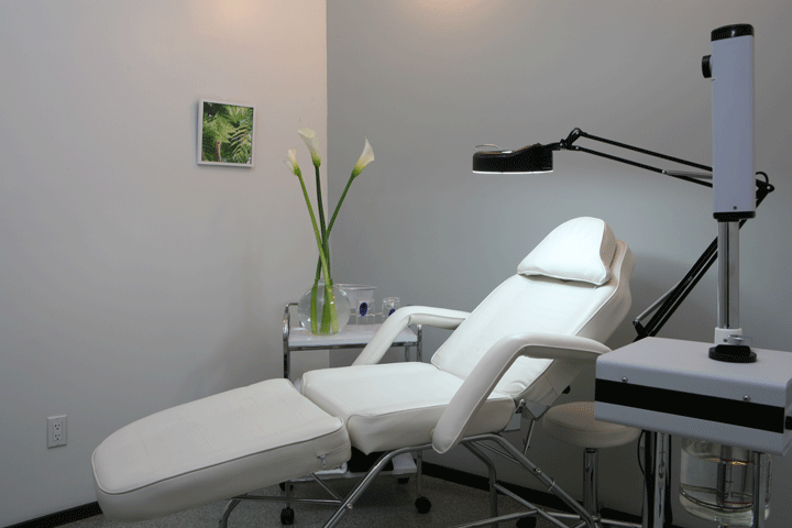 facial615 from THREAD eyebrow threading salon in New York, NY 10038