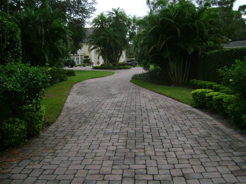 Pavered Driveway Clearwater Florida).jpg from Roof Cleaning And ...