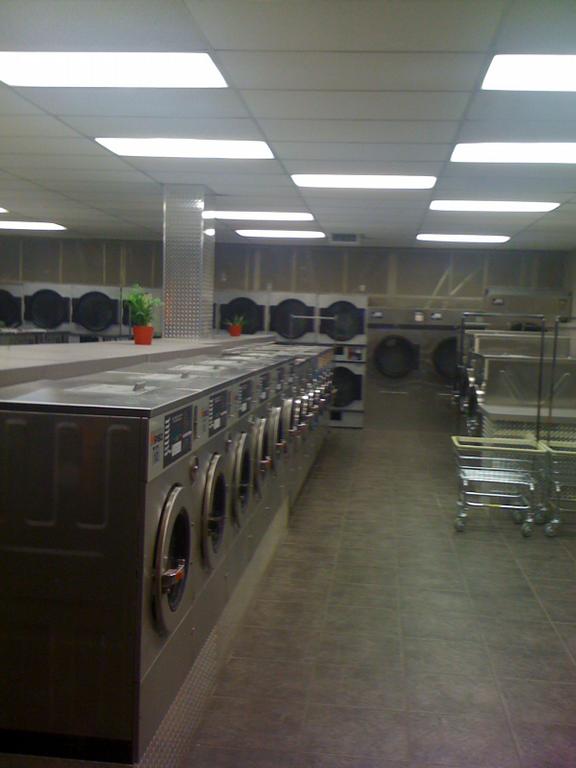 Spin Spa Coin Laundry Fluff & Fold & Commercial Laundry Services - San ...