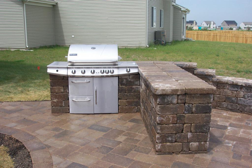 Outdoor grill & counter from Landscapes Complete Inc in Plainfield, IL ...