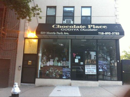 Map and Directions to The Chocolate Place in Bronx, NY 10462