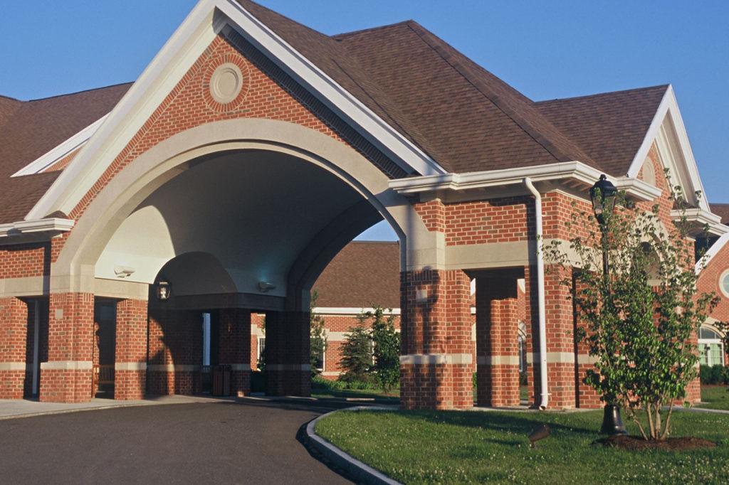 Meadow Ridge - Redding CT 06896 | 203-803-2139 | Assisted Living