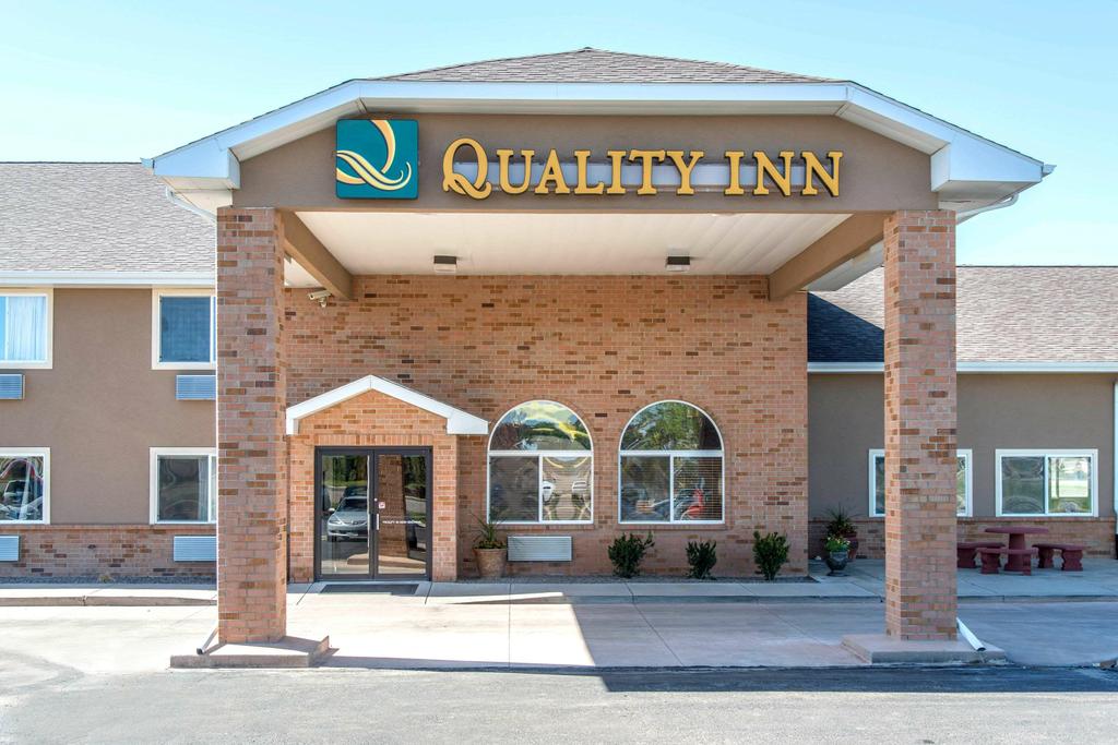 Pictures for Quality Inn in Burlington, CO 80807 | Hotels & Lodging