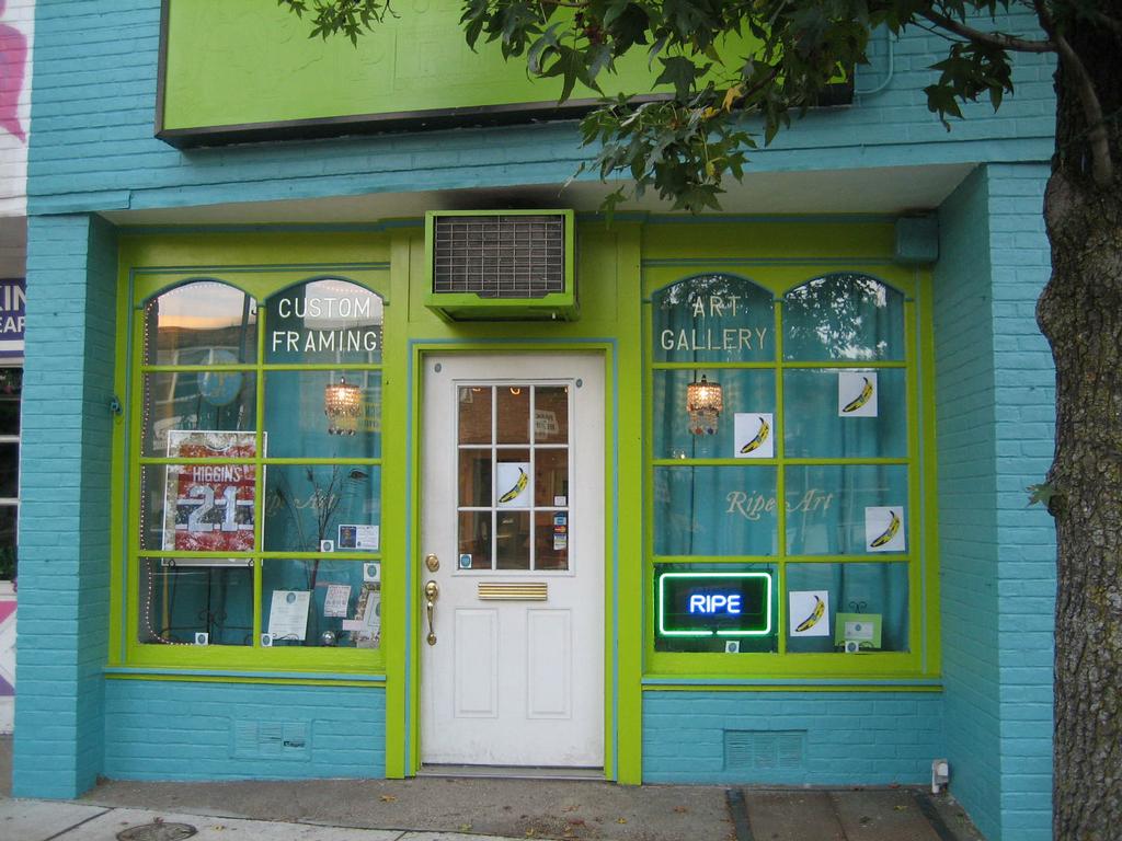 1000+ images about Storefronts on Pinterest | Store fronts, Boutique ...