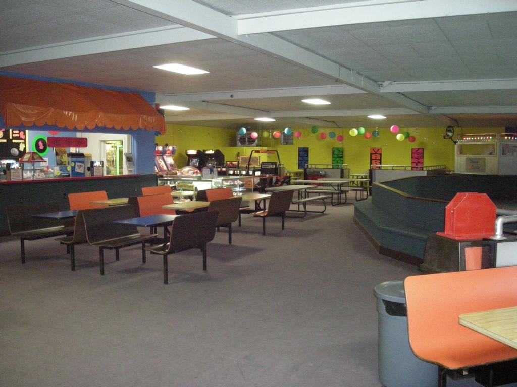 Map and Directions to Jumpin Jupiter Skate Center in Muskegon, MI 49442